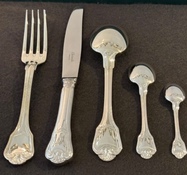 Ménagère Christofle, modèle Port-royal. - Argenterie d'Antan